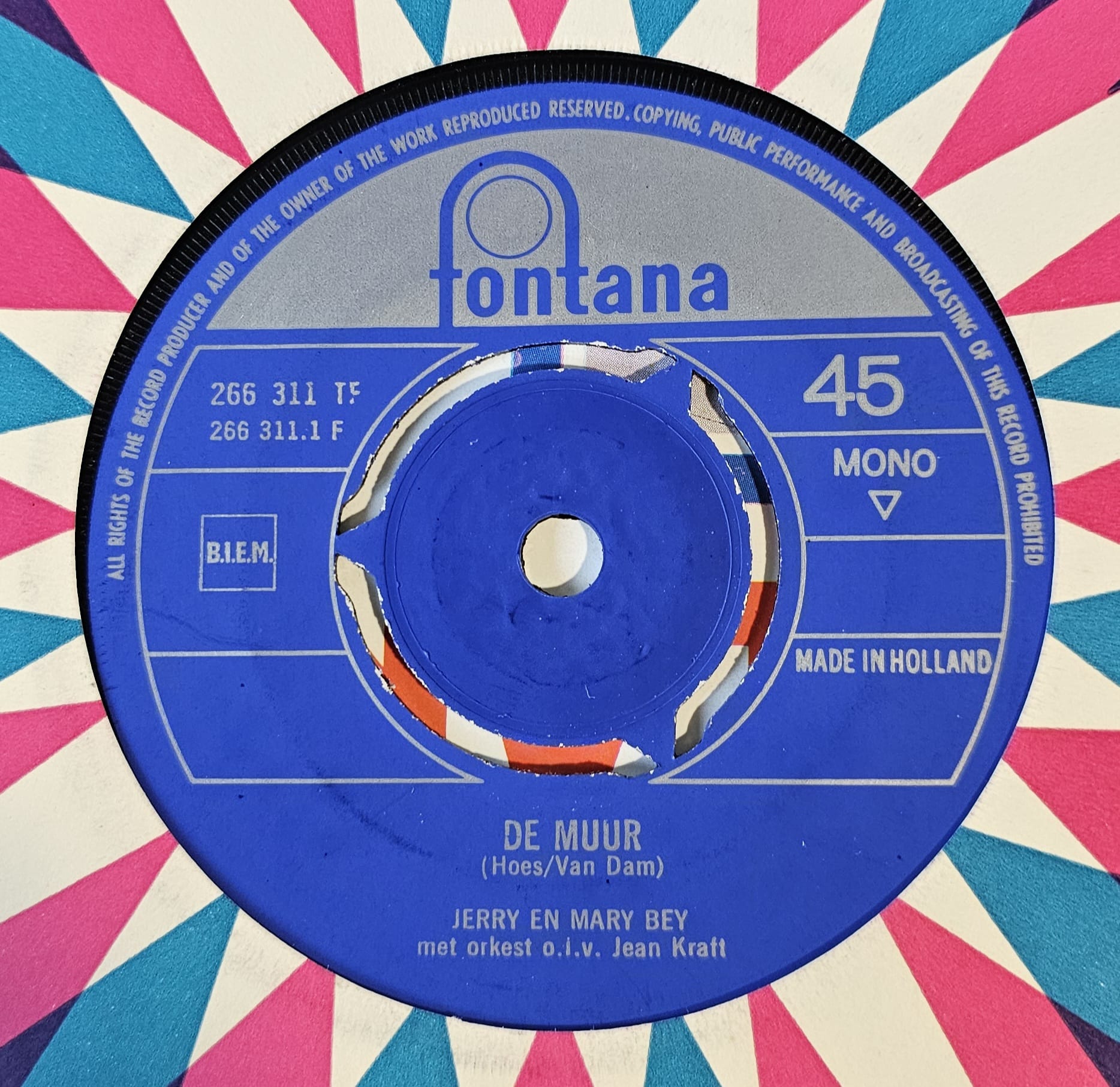 Jerry En Mary Bey - De Muur 38922 – VINYLSINGLES.NL